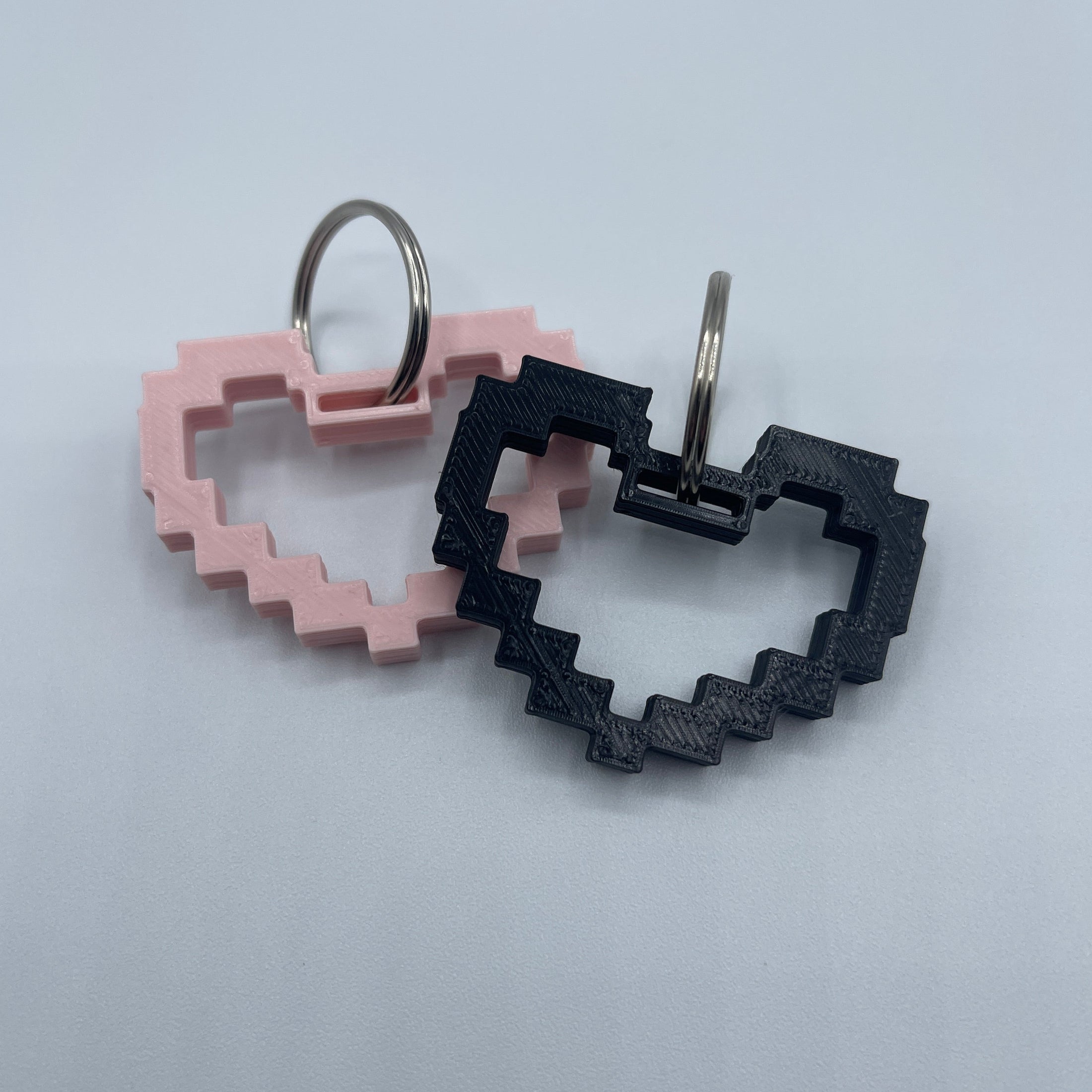 Pixel Heart Tsurikawa Keychain – ludebehavior