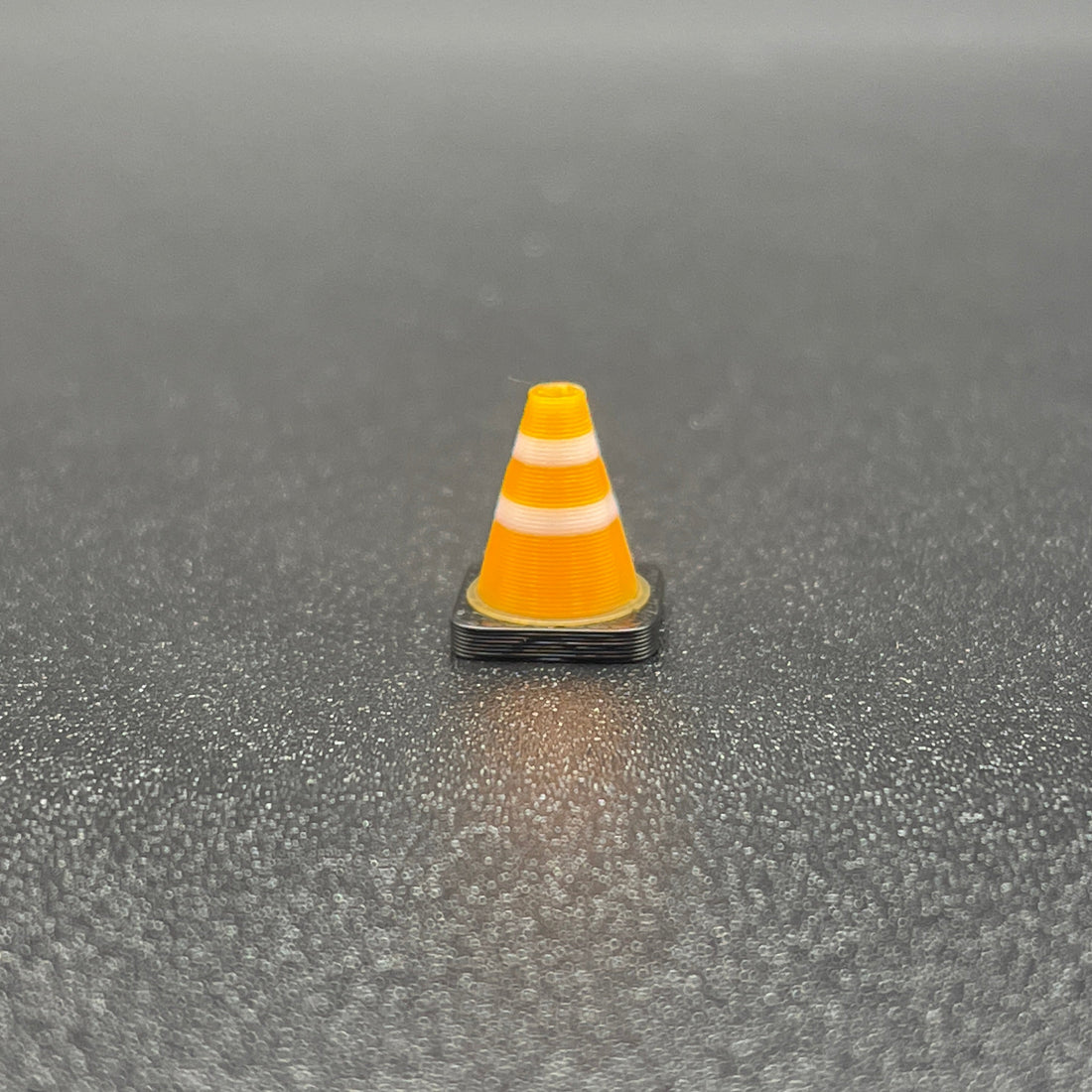 1/64 Scale Multi Color Traffic Cones – ludebehavior